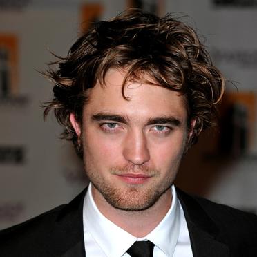 Random Robert Pattinson Pictures | Thinking of Rob