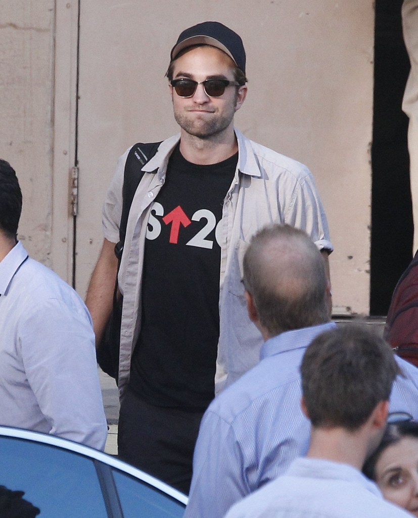 New HQ pics of Rob outside Stand Up 2 Cancer | Thinking of Rob